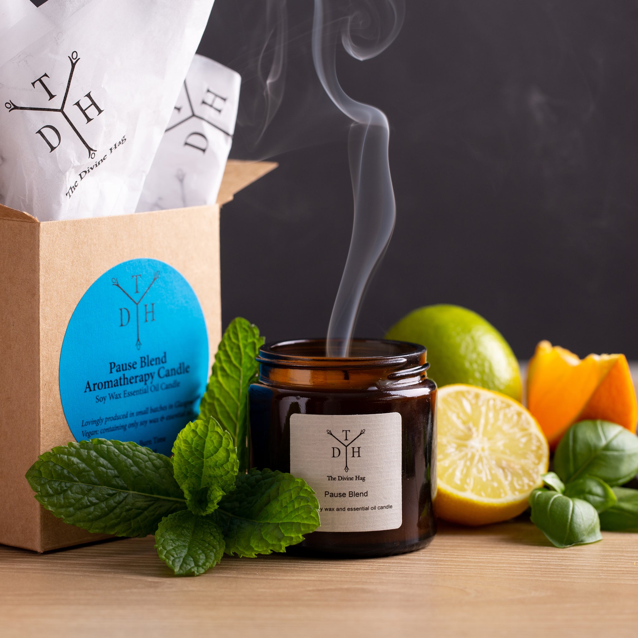 Pause Candle – The Divine Hag